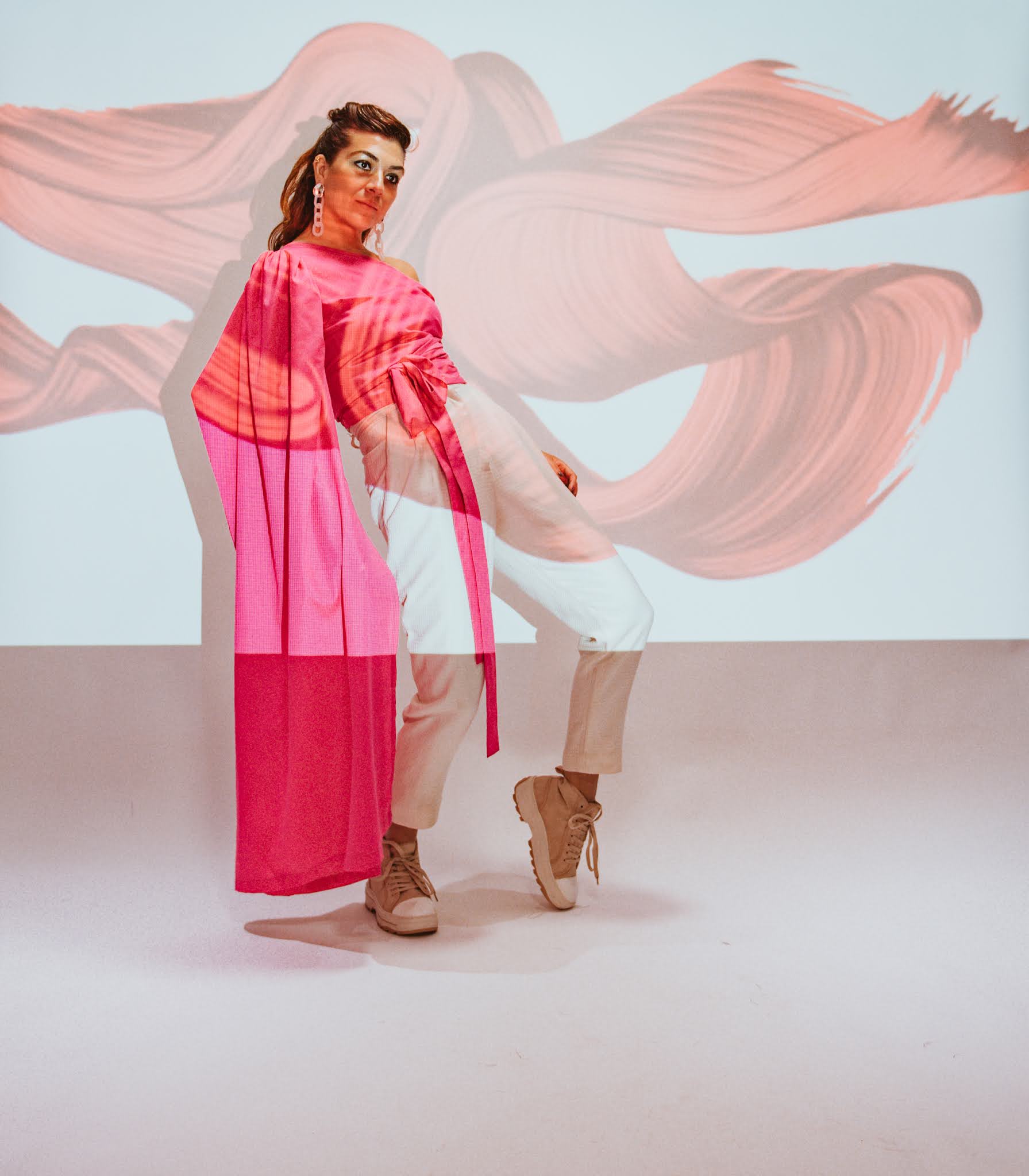 Isabel Peña: indumentaria en modo lento desde el lenguaje de la danza ...