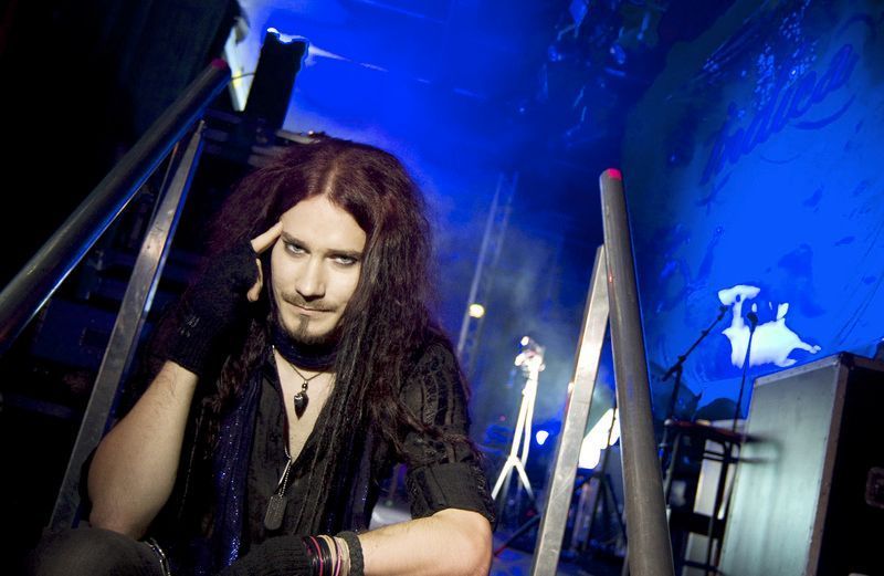 El líder de NIGHTWISH sobre el ex baterista - METALROCK CLUB