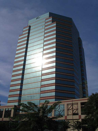 GEDUNG TINGGI DI INDONESIA: Wisma Mulia