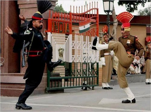 Nate's Nonsense: Wagah Border Crossing