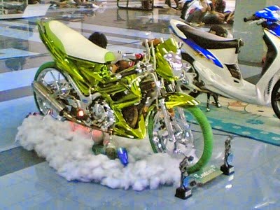 Motor FU Modif Dengan Konsep Full Chrome | Ulasan Otomotif