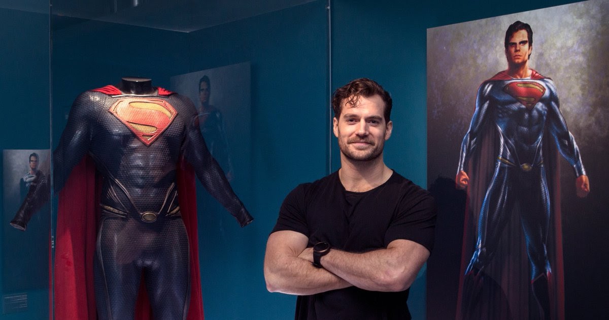 Henry Cavill News: Superman Reportedly Doing 'JL' Reshoots With A Moustache
