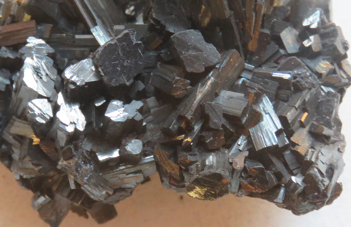 MINERALES: MANGANITA