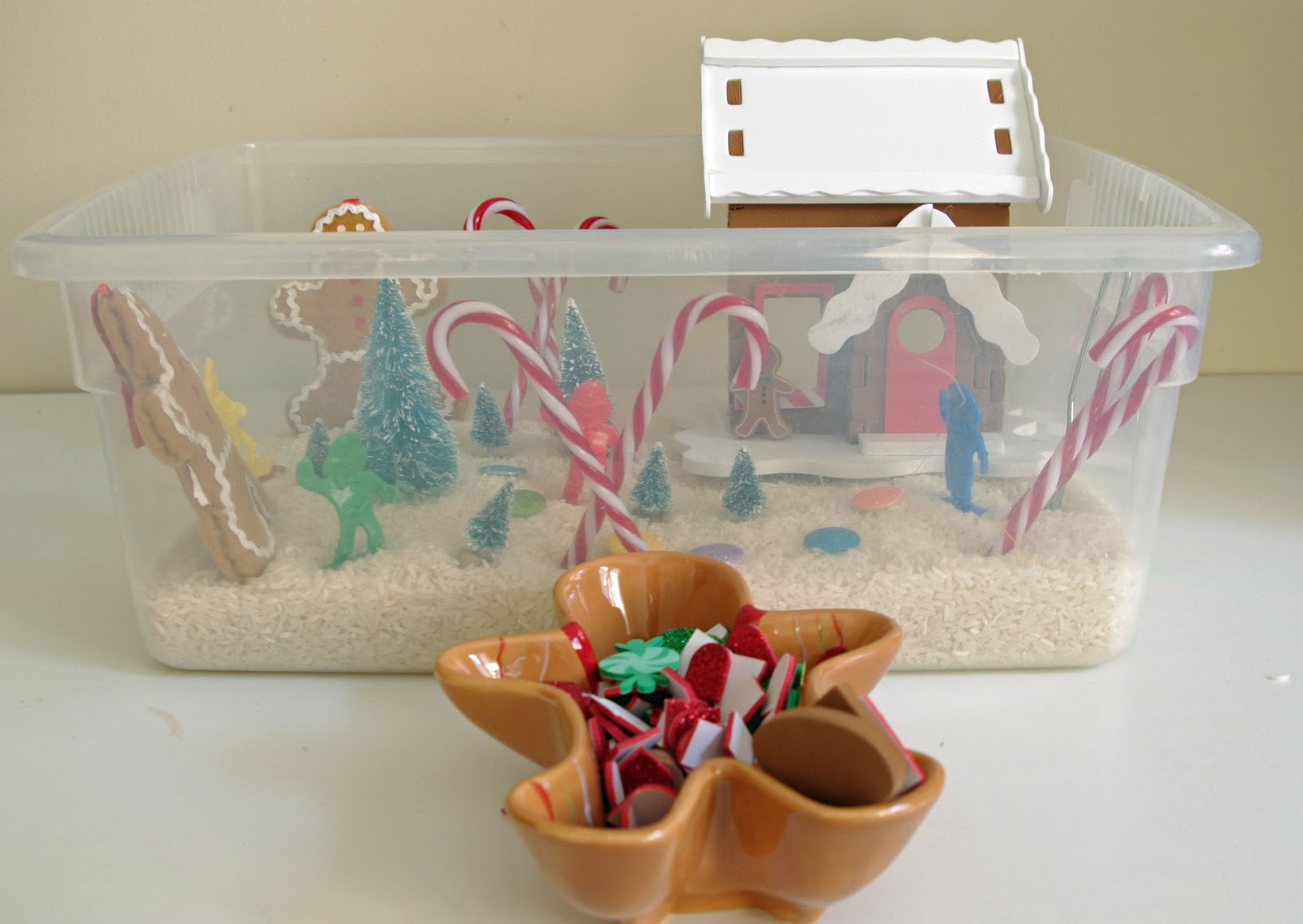 Two Steps Behind Six Little Hands: December Sensory Bin - Gingerbread ...