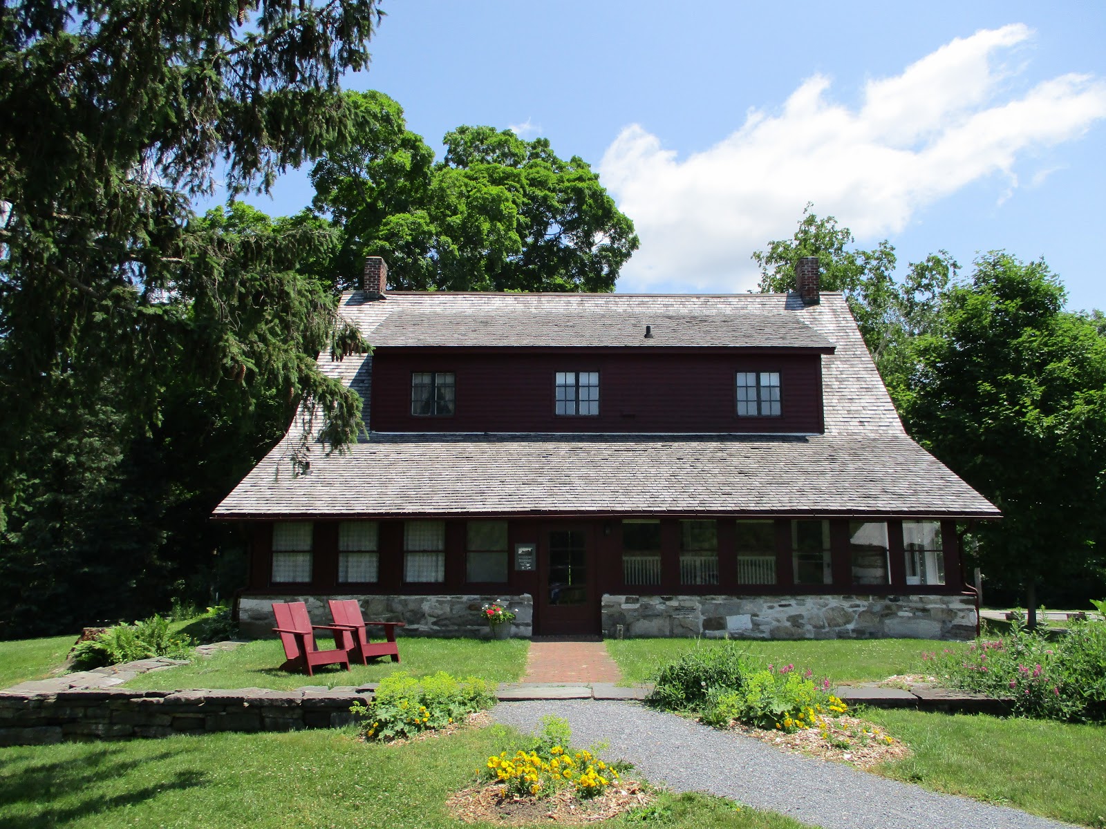 Vermont Bucket List: Robert Frost Stone House & Museum