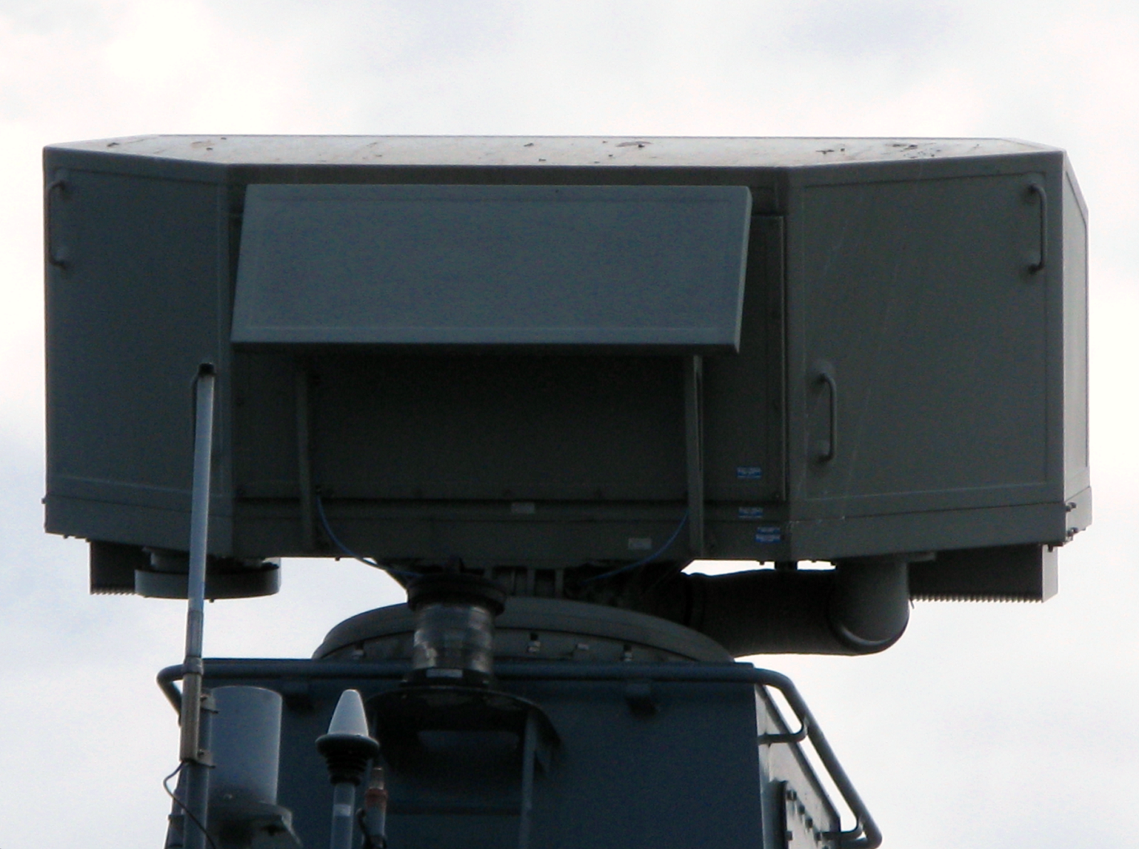 Naval Open Source INTelligence: Sea Giraffe Radar now AN/SPS-77(V)1 in U.S.