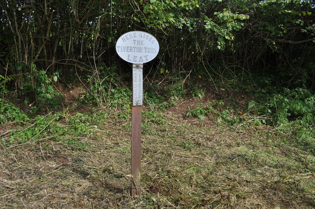 antonalyptic: Tiverton town leat