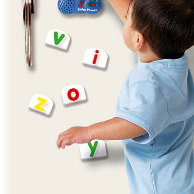 Los imanes también pueden convertir otros objetos de metal -un clip ...