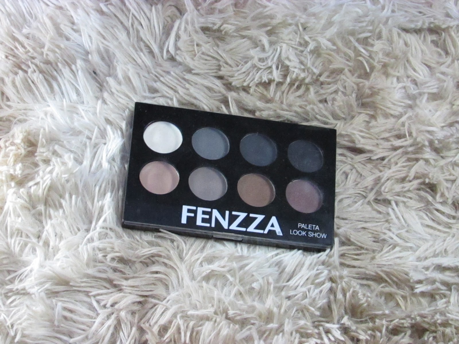 Caroline Delai: Resenha das Paletas da Fenzza