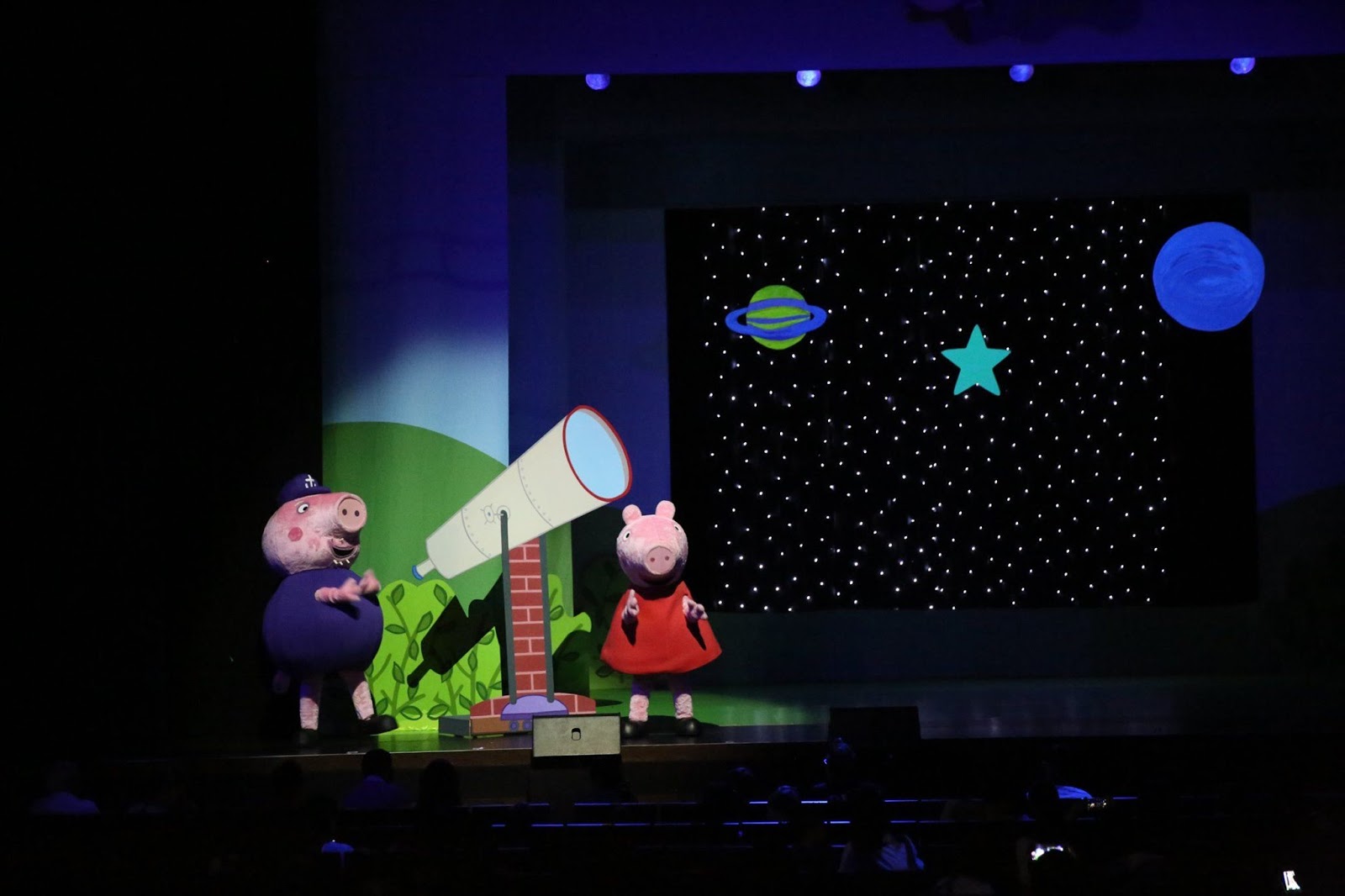 Peppa Pig Celebrations Live at the Theater Solaire 2019 | Daddy O!