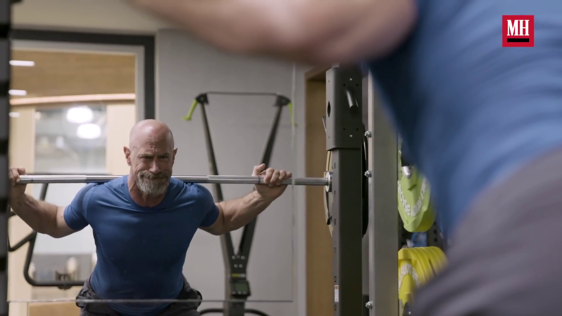 ausCAPS: Christopher Meloni shirtless in Men's Health