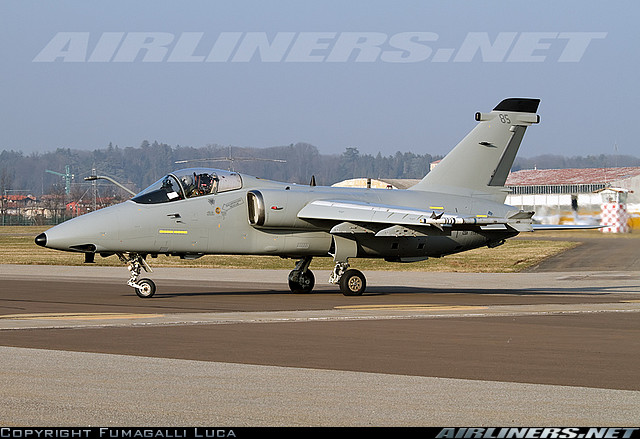 HANGAR MUSEU: (SERIE MODELOS DE AVIOES) AVIAO EMBRAER EMB 321 A AMX I