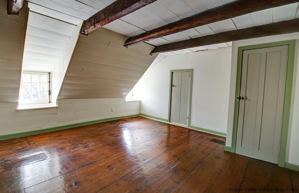 Sweet House Dreams: Ousterhoudt House, 1691 Dutch Rubble Stone Home in ...