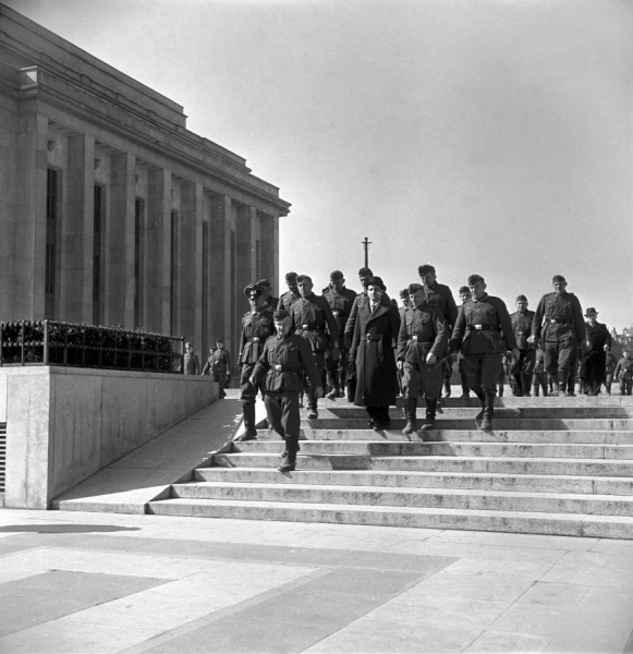 Los Grandes Fotografos: Pierre Jahan (1909-2003)