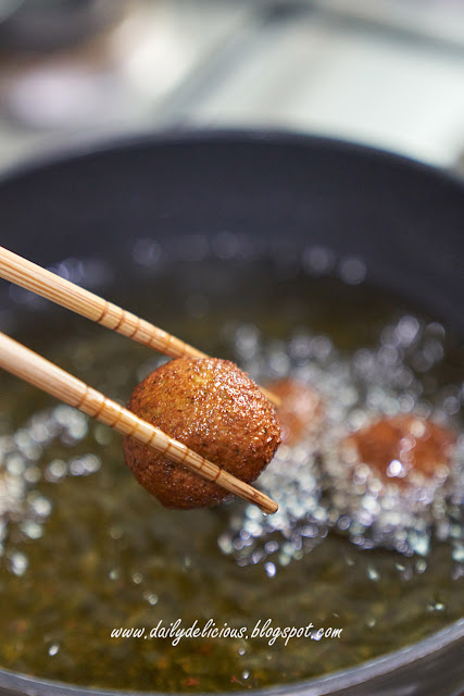 dailydelicious: Falafel: Delicious family party food