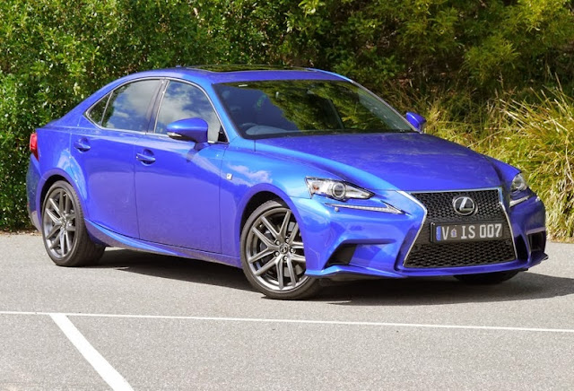 Lexus IS350 sport with V6 engine - Mycarzilla