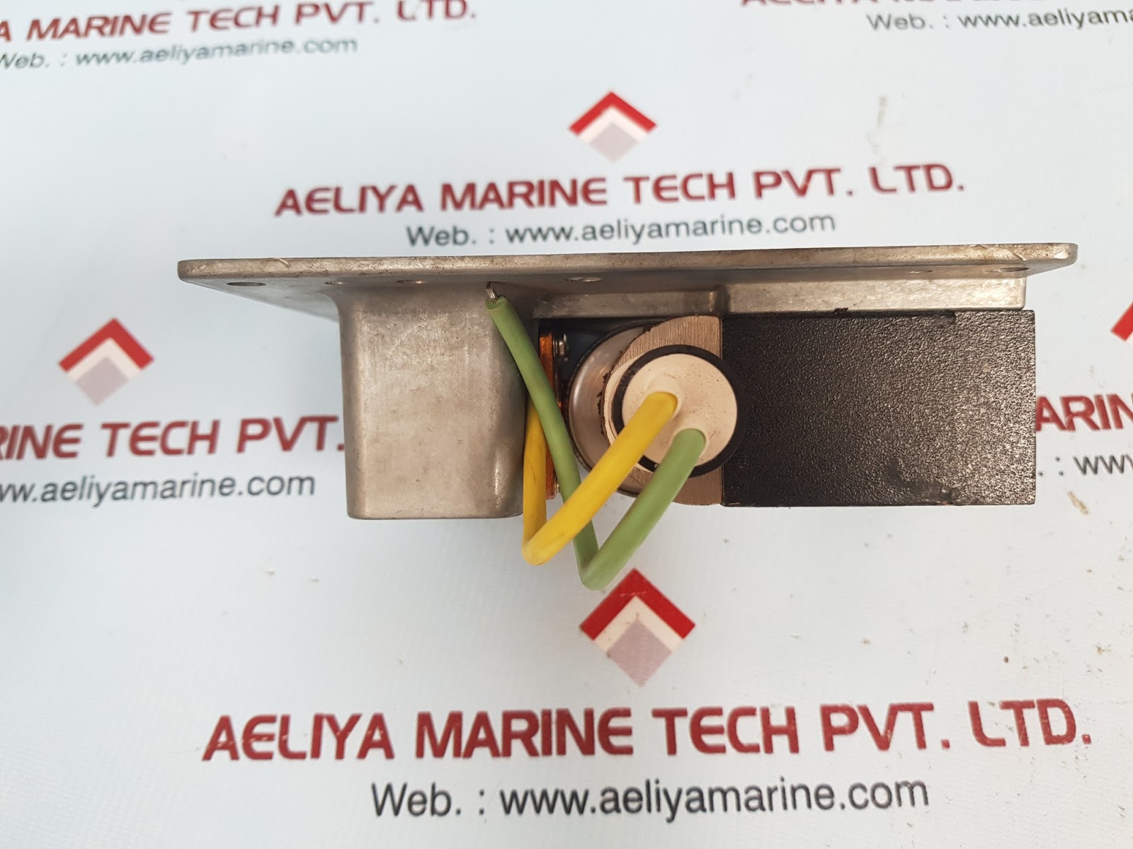 EEV S-BAND FIXED FREQUENCY PULSE MAGNETRON MG5223F - Aeliya Marine