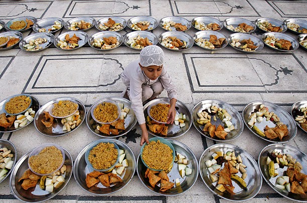 What is Iftar or Iftari and what is its importance to muslims ? | Happy ...