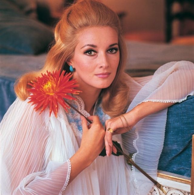 Italian Classic Beauty: 22 Glamorous Photos of Daniela Bianchi in the ...