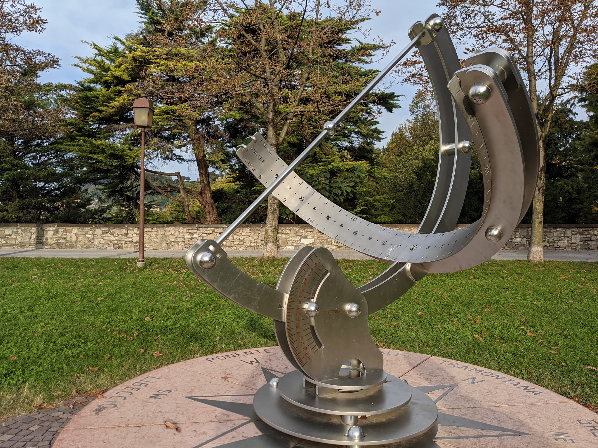 TravelMarx: Wind Directions in Italian – The Sundial on the Bastion San ...