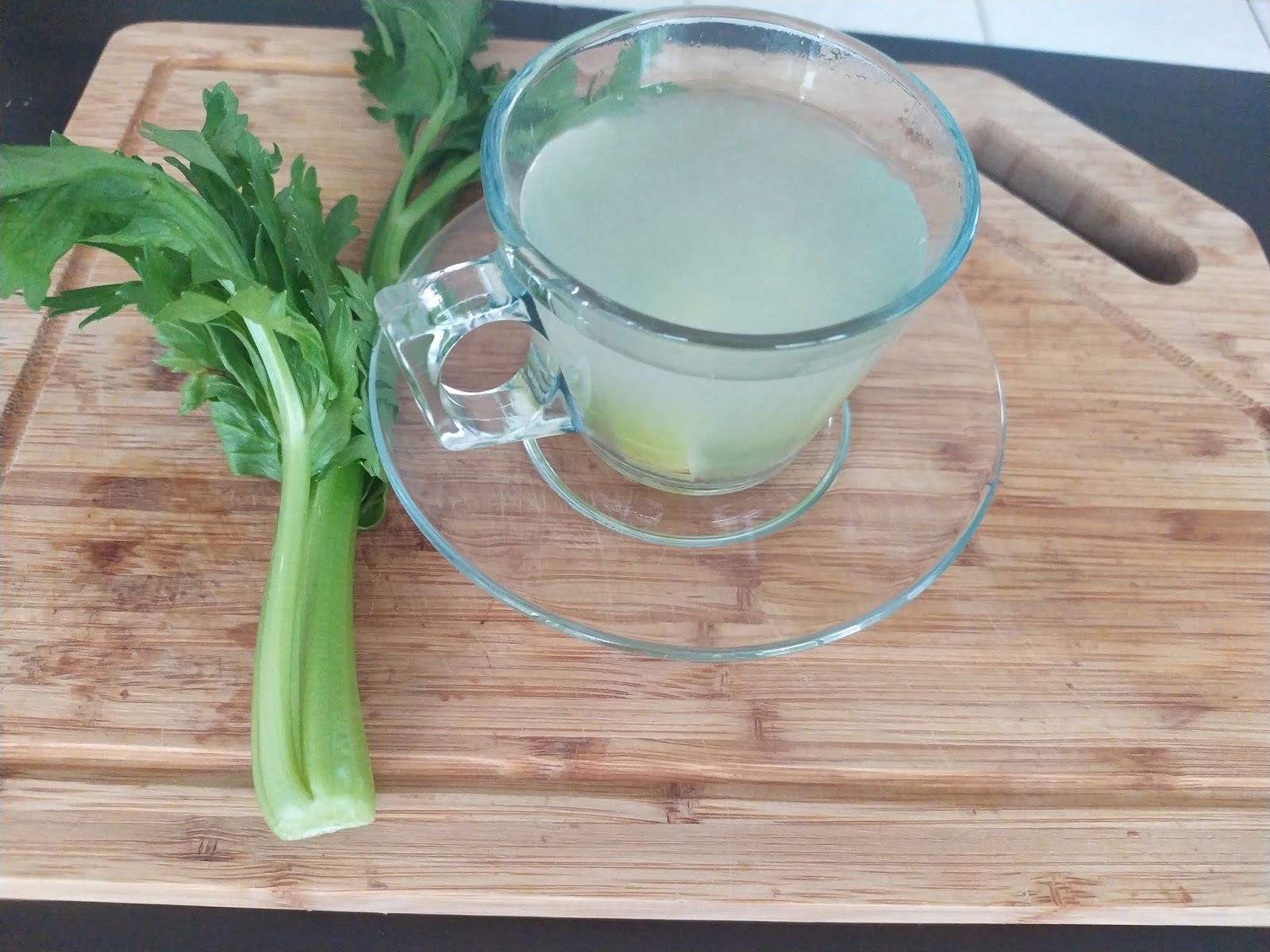 Anota la receta para para adelgazar , te de APIO en ayunas - Aprende ...