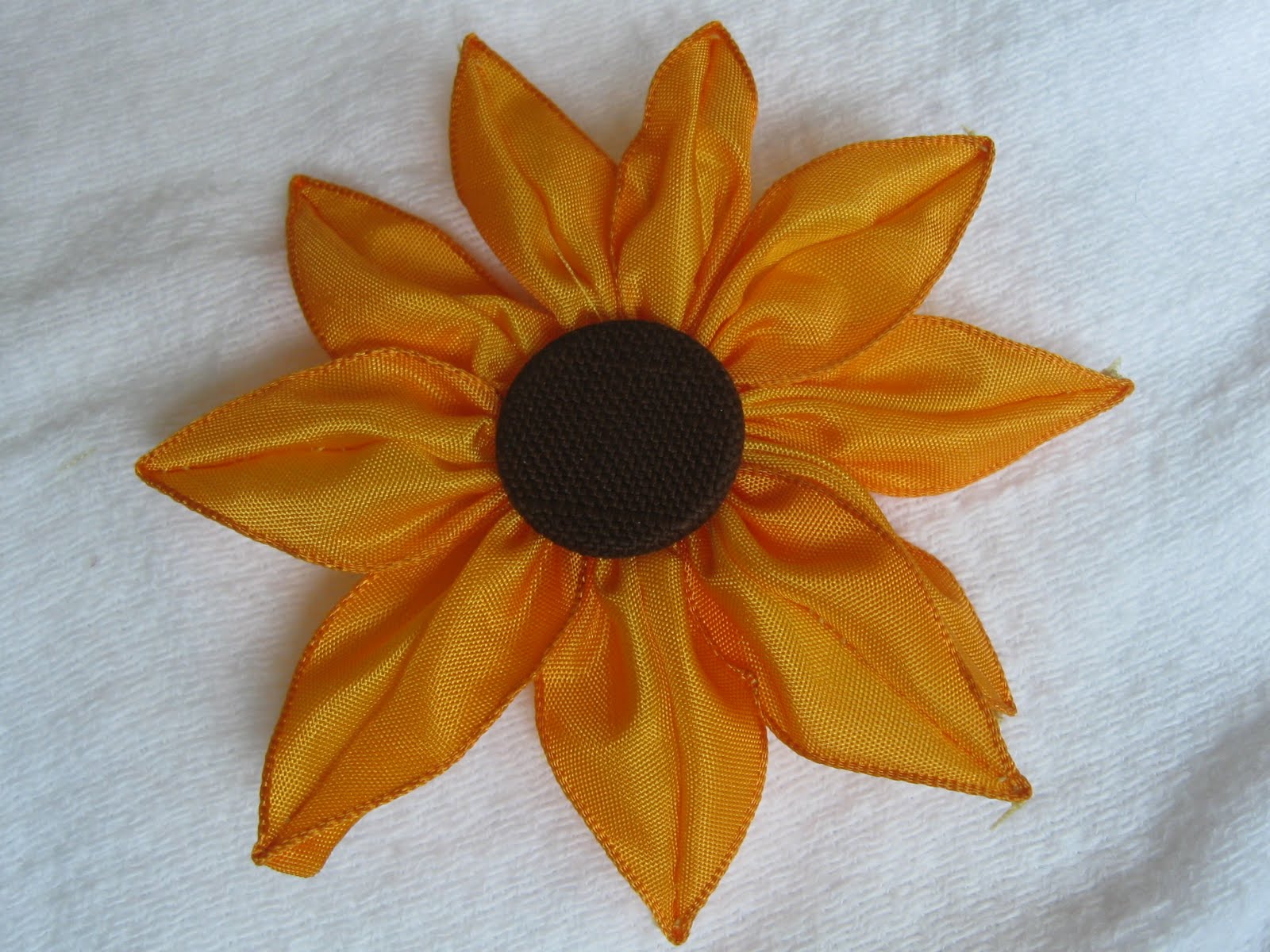 Craft Phesine: Ribbon Flowers 2: Black Eyed Susan