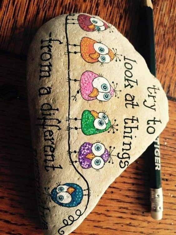 30+ Cute And Crafty Stone Painting Ideas #diypaintrock #beautifulrocks ...