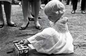 TALIDOMIDA: LA TALIDOMIDA Y SUS EFECTOS EN LOS FETOS