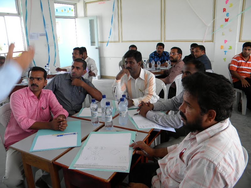 2010 - My Maldives Mentoring Adventure: Teacher's classroom "High ...