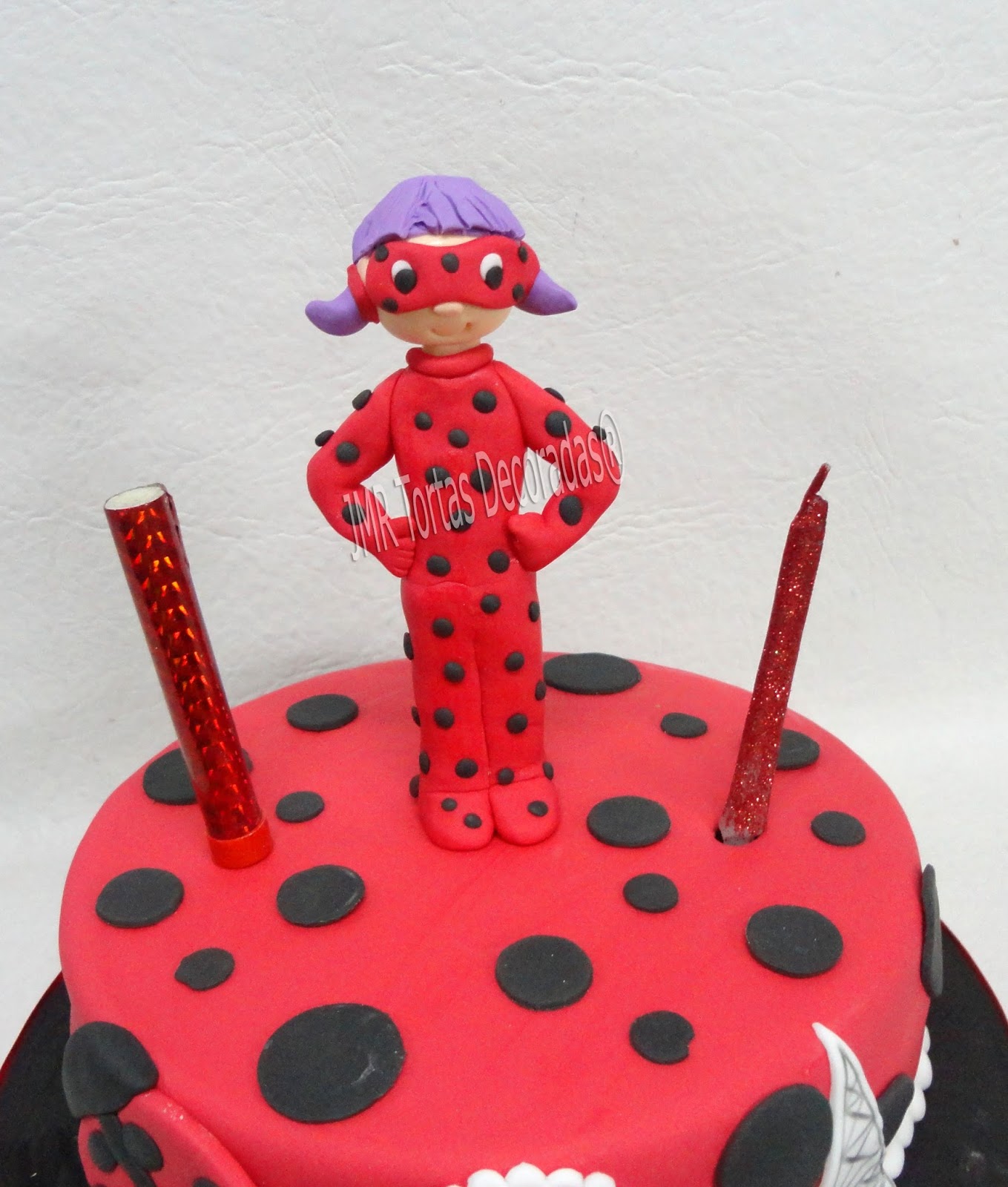 Torta Miraculous lady bug | JMR Tortas Decoradas