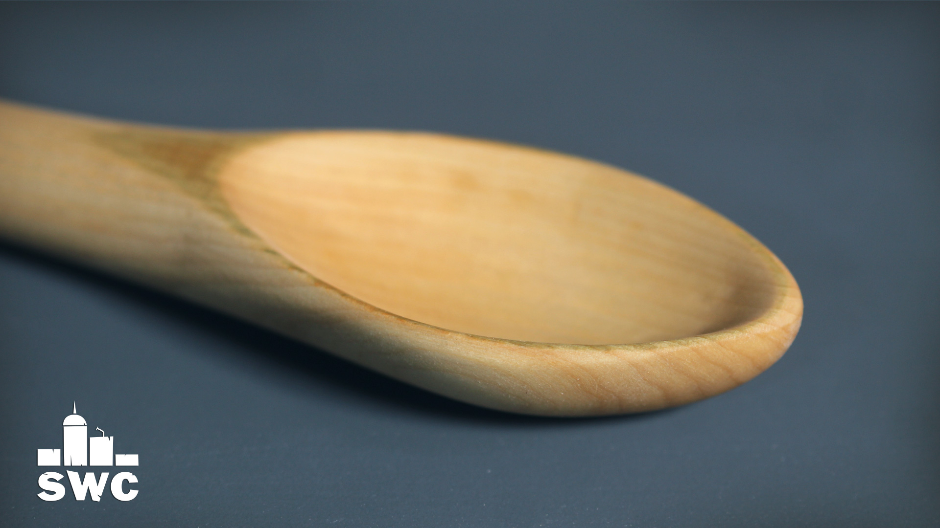 scrap wood city: Woodturning and woodcarving a spoon