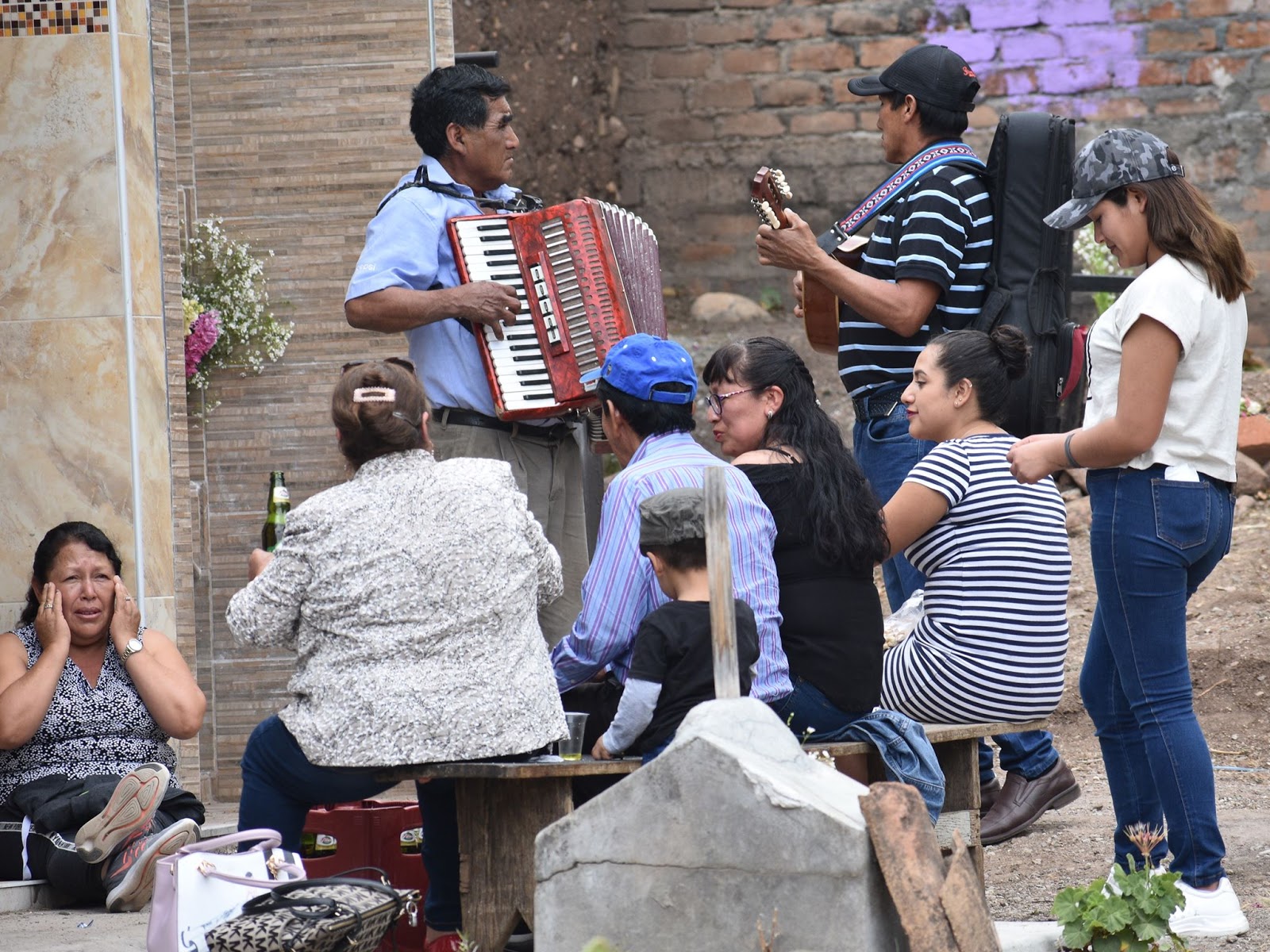 LURICOCHA: UNA DELICIOSA EXCURSIÓN CERCA A HUANTA ~ MOCHILEA PERU