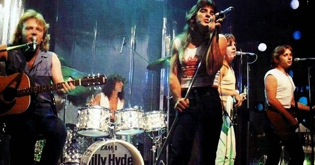 HISTORY OF AUSTRALIAN MUSIC FROM 1960 UNTIL 2010: FINCH/CONTRABAND HISTORY OF AUSTRALIAN MUSIC FROM 1960 UNTIL 2010: FINCH/CONTRABAND