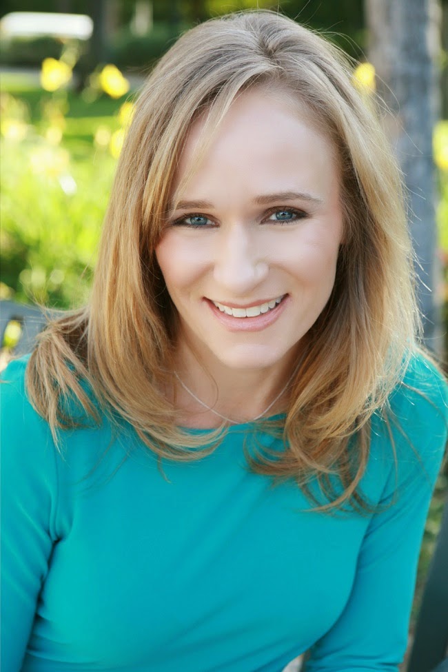 Heather Nicole's Corner: Trainer Tuesday! A Day in the Life of Tara Singer