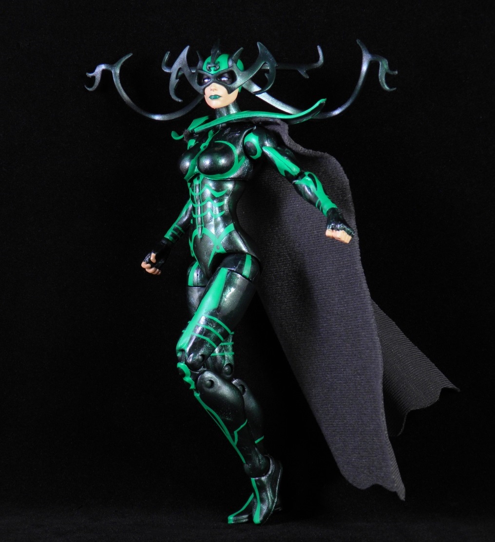She's Fantastic: Marvel Legends SDCC Exclusive - HELA!