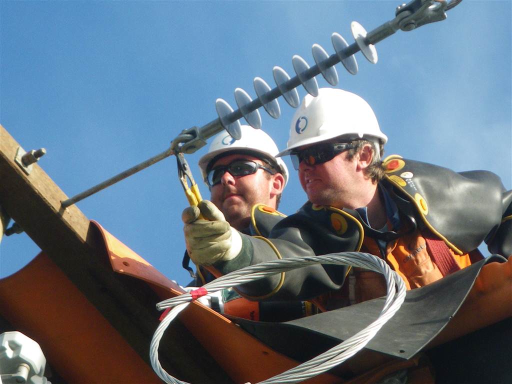 Week 13 - Pole straightening, live line work, Bromley Substation