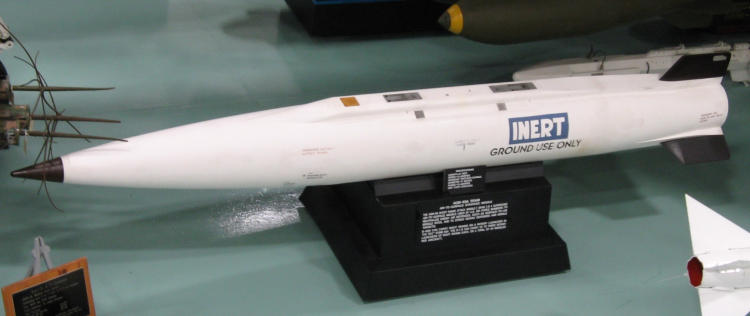 Оружие массового поражения: Управляемая ракета класса "воздух-земля ...