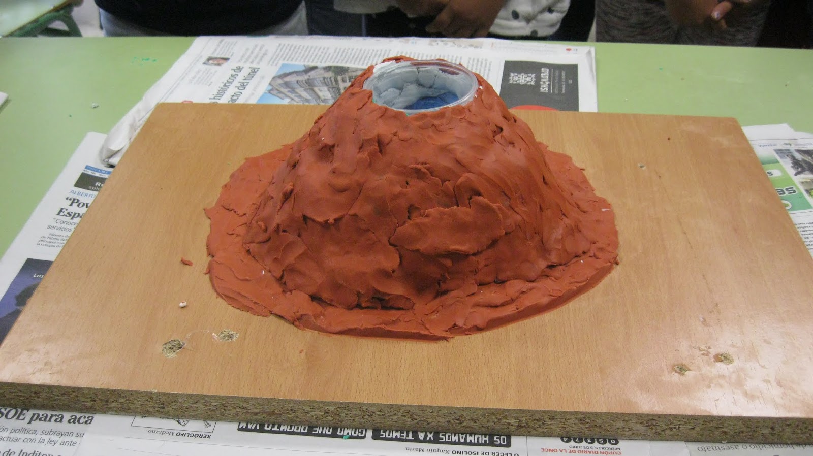 Segundo ciclo en Quintela: Experimento do volcán en 3º