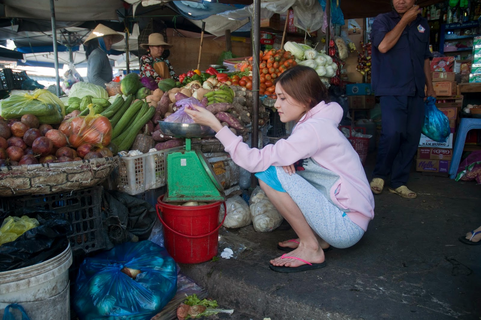 Mai Life in Vietnam: How to squat like a Vietnamese