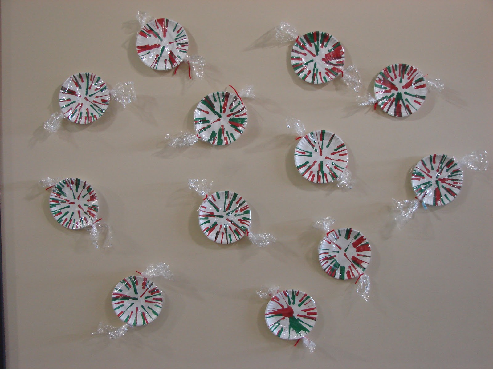 Beautiful Chaos: Preschool: Peppermint Candy Craft
