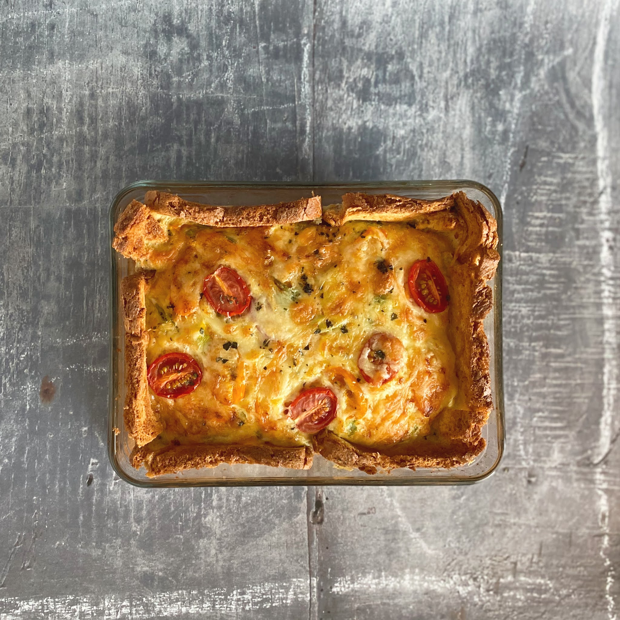 The Crazy Kitchen: Cheese, Tomato & Spring Onion Quiche - with a bread ...
