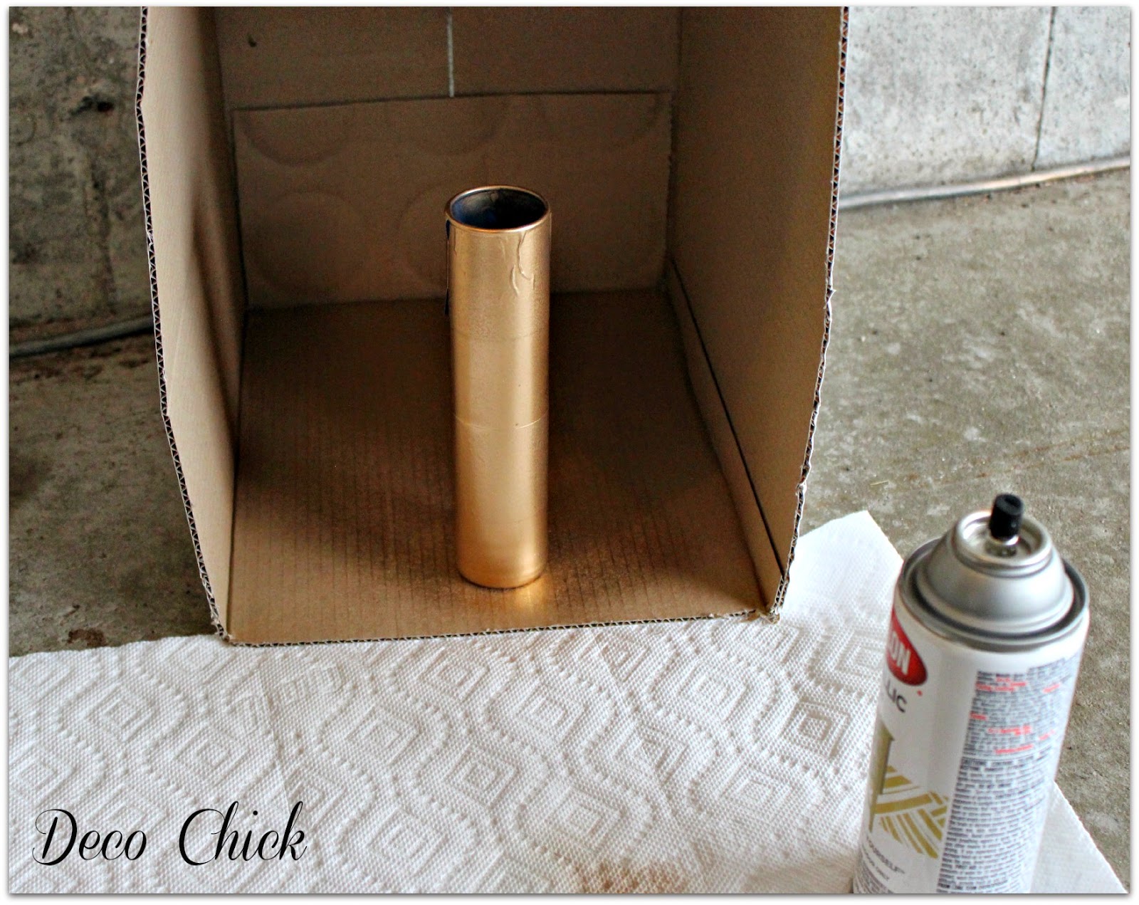 Deco Chick: Easy DIY Gold Vase