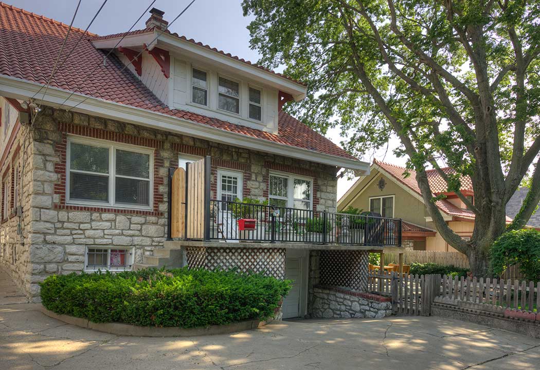 Hyperblogal: Historic Northeast Mini-Mansions Volume 1