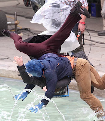 SNEAK PEEK : "X-Men: Days Of Future Past"- 'Beast' Vs 'Magneto'