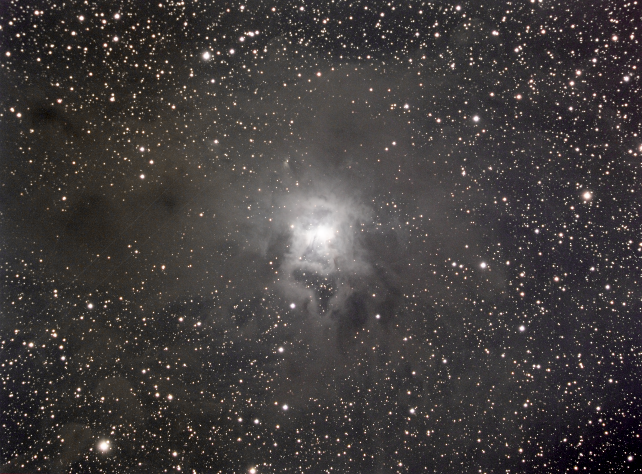 NEBULOSA DE IRIS (LBN[2] 487 NGC 7023 Y CALDWELL 4)