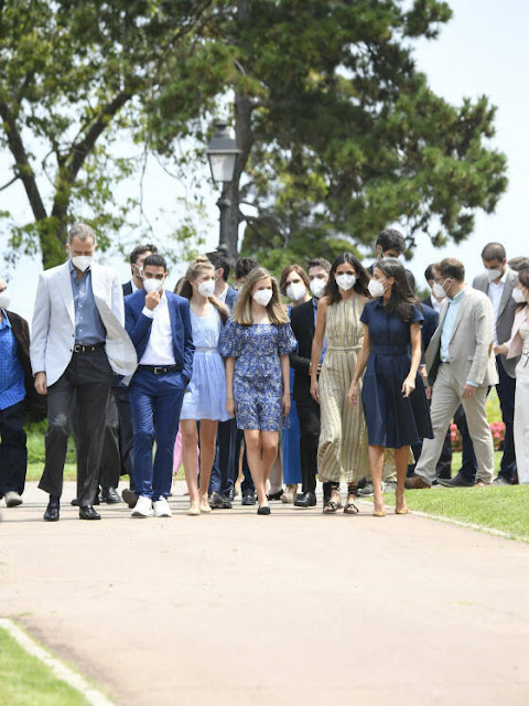 The Royal Children: Spanish RF: Princess Leonor and Infanta Sofia ...