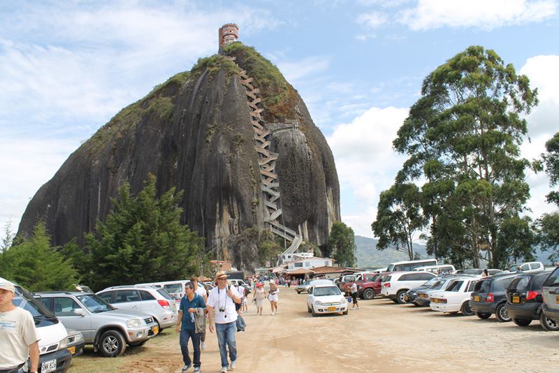 Ritebook: El Peñon de Guatape, Colombia