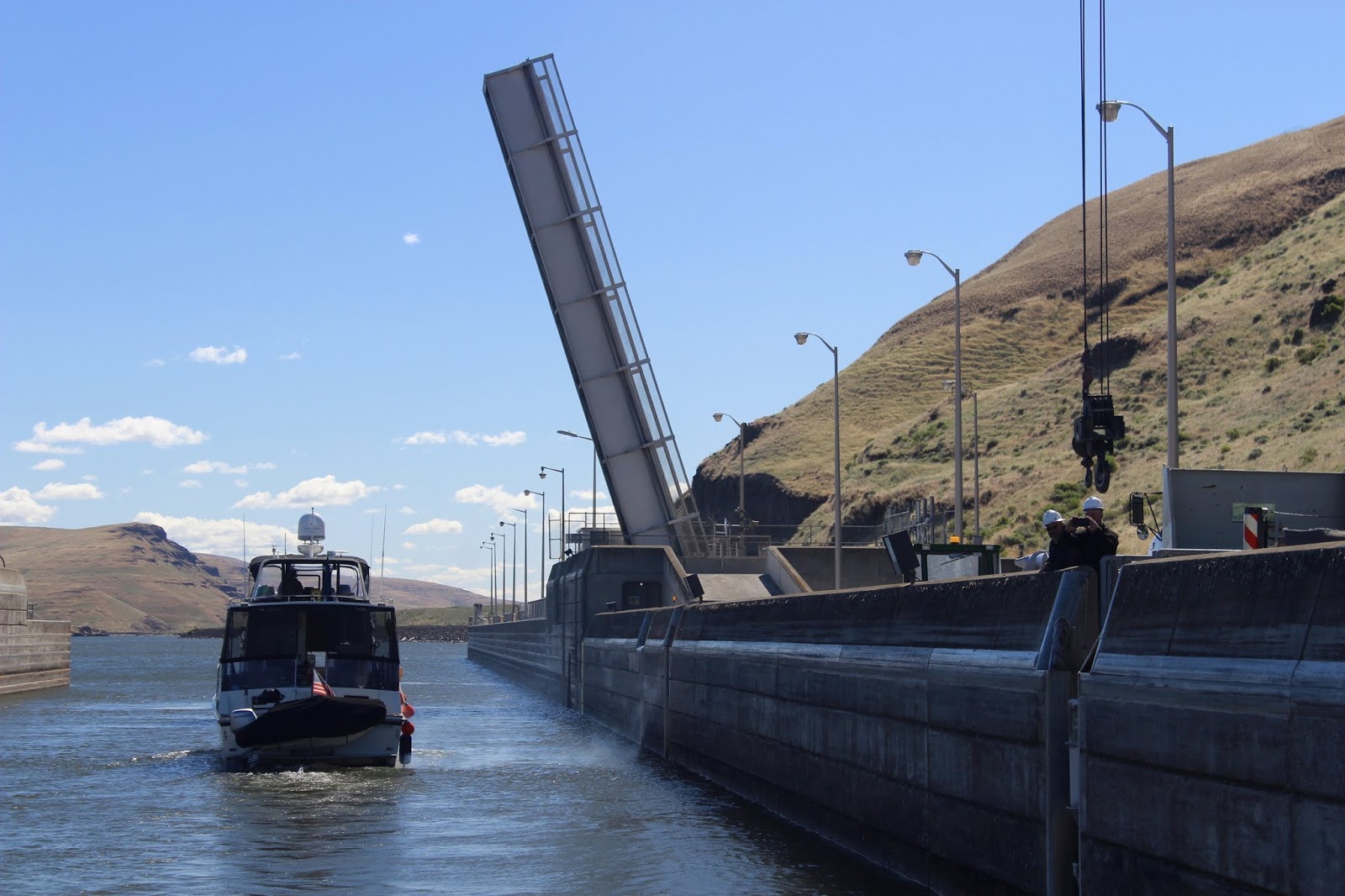 Please join us on MV Pairadice : ON TO THE SNAKE RIVER, more locks and ...