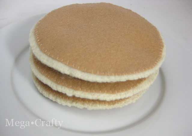 Mega•Crafty: Felt Food: Pancakes Anyone?