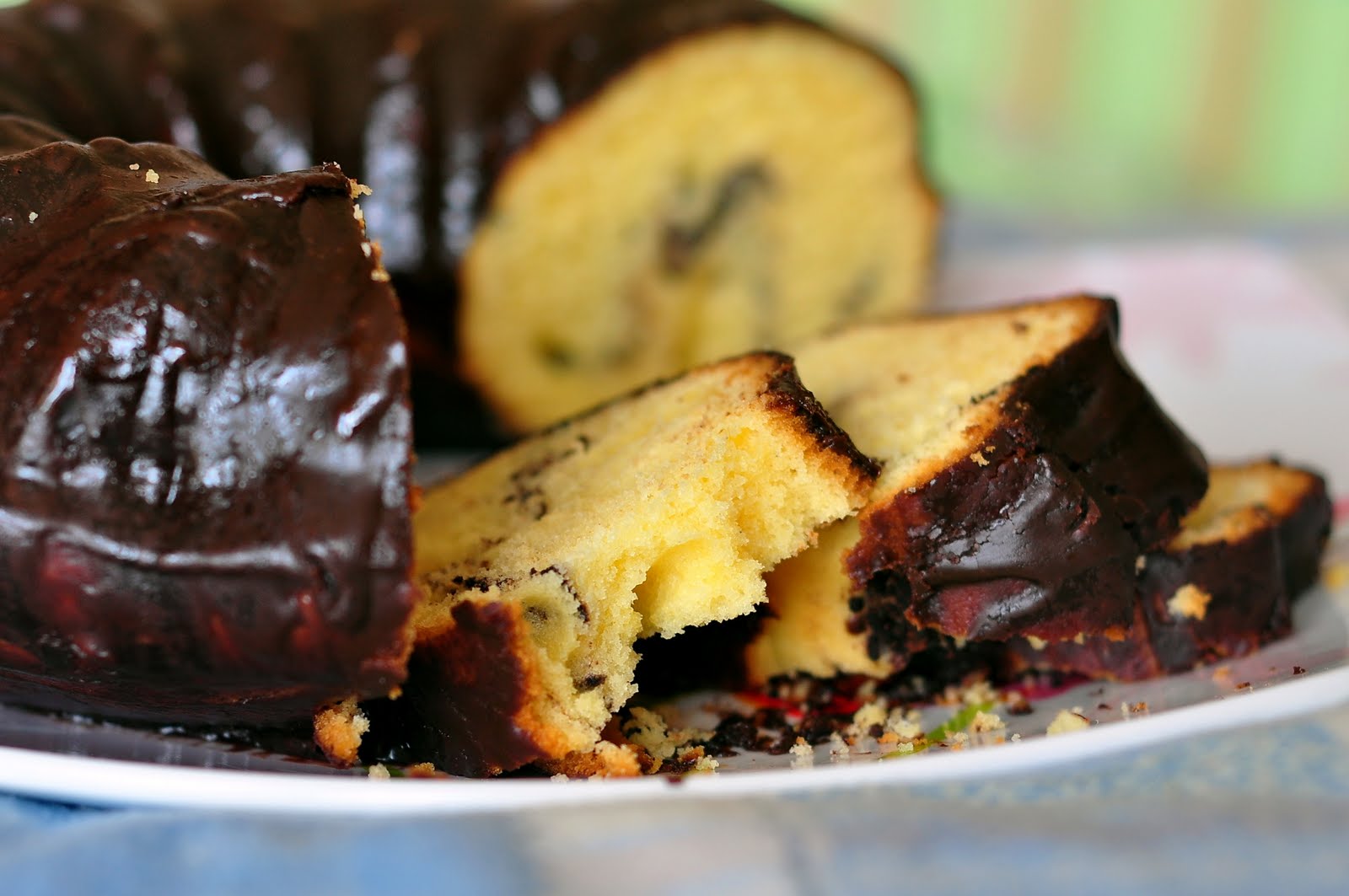 Širšių lizdas: Vanilinis keksas su kakava